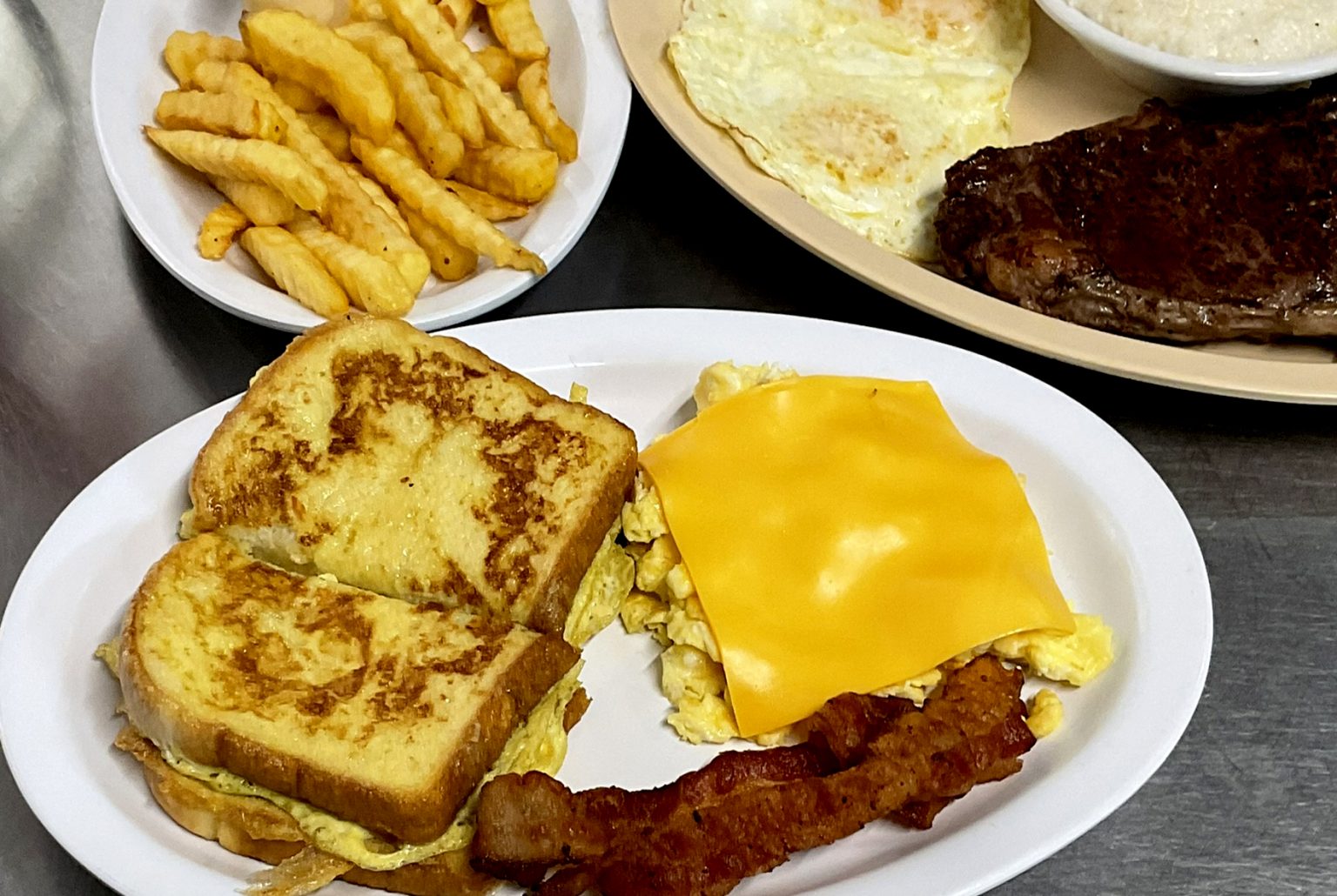 Mickey's Restaurant – Mickey's Restaurant